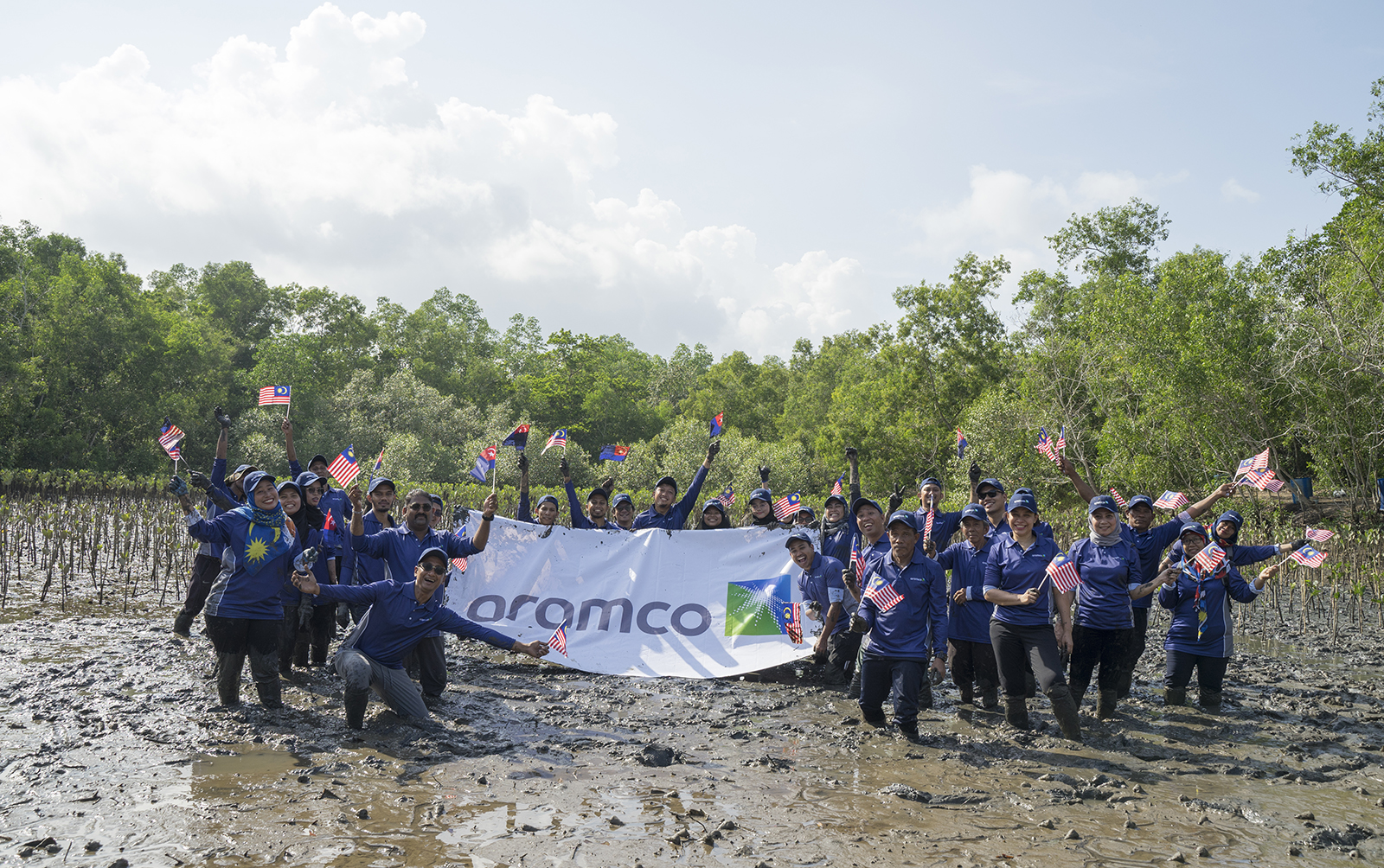 Malaysia ‘Merdeka’ - Aramco and GEC collaborate to plant 500 mangrove ...